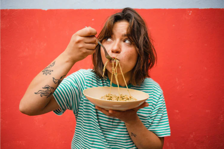 Can You Eat with a Retainer? A Retainer Care Guide